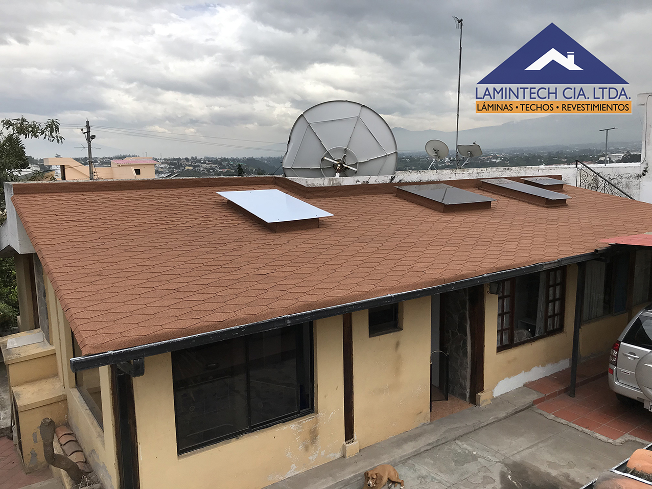 Tejas Chova (Imptek) : Lamintech Cia. Ltda | Construex