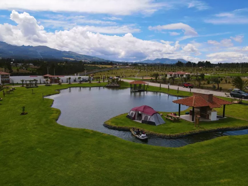 Hacienda en Tabacundo : Inmocampestres Construcciones | Construex