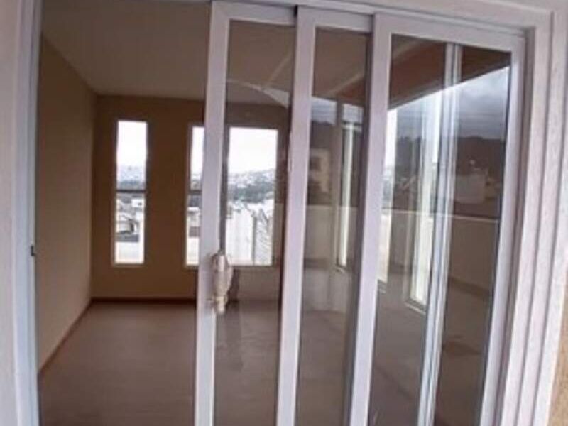 Puerta corrediza triple : Sisvaltec | Construex